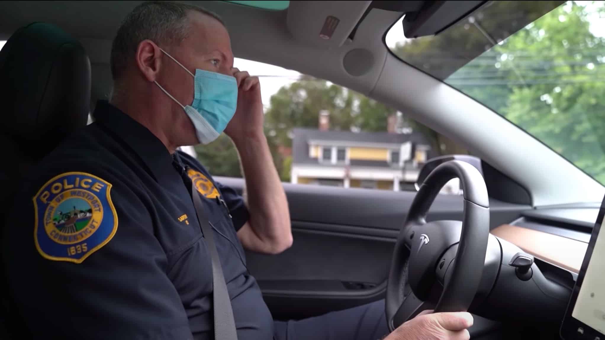 Tesla Model 3 police cruiser gives look at electric patrolling in ride ...