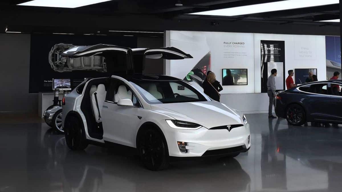 The Low Cost Of Tesla Insurance & Maintenance Makes A Tesla Worth It ...