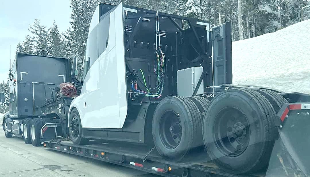 Tesla Semi with unique rear configuration and new design seen in Tahoe ...