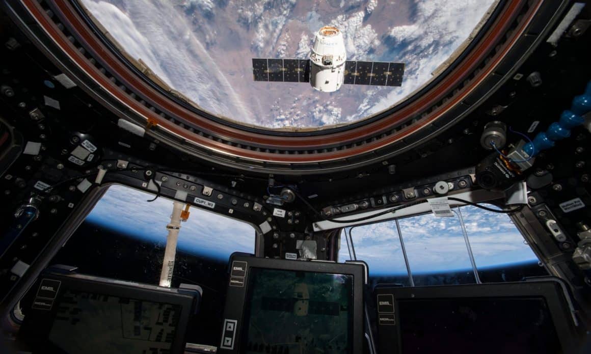 SpaceX Crew Dragon will deliver a viewing experience unlike any in ...