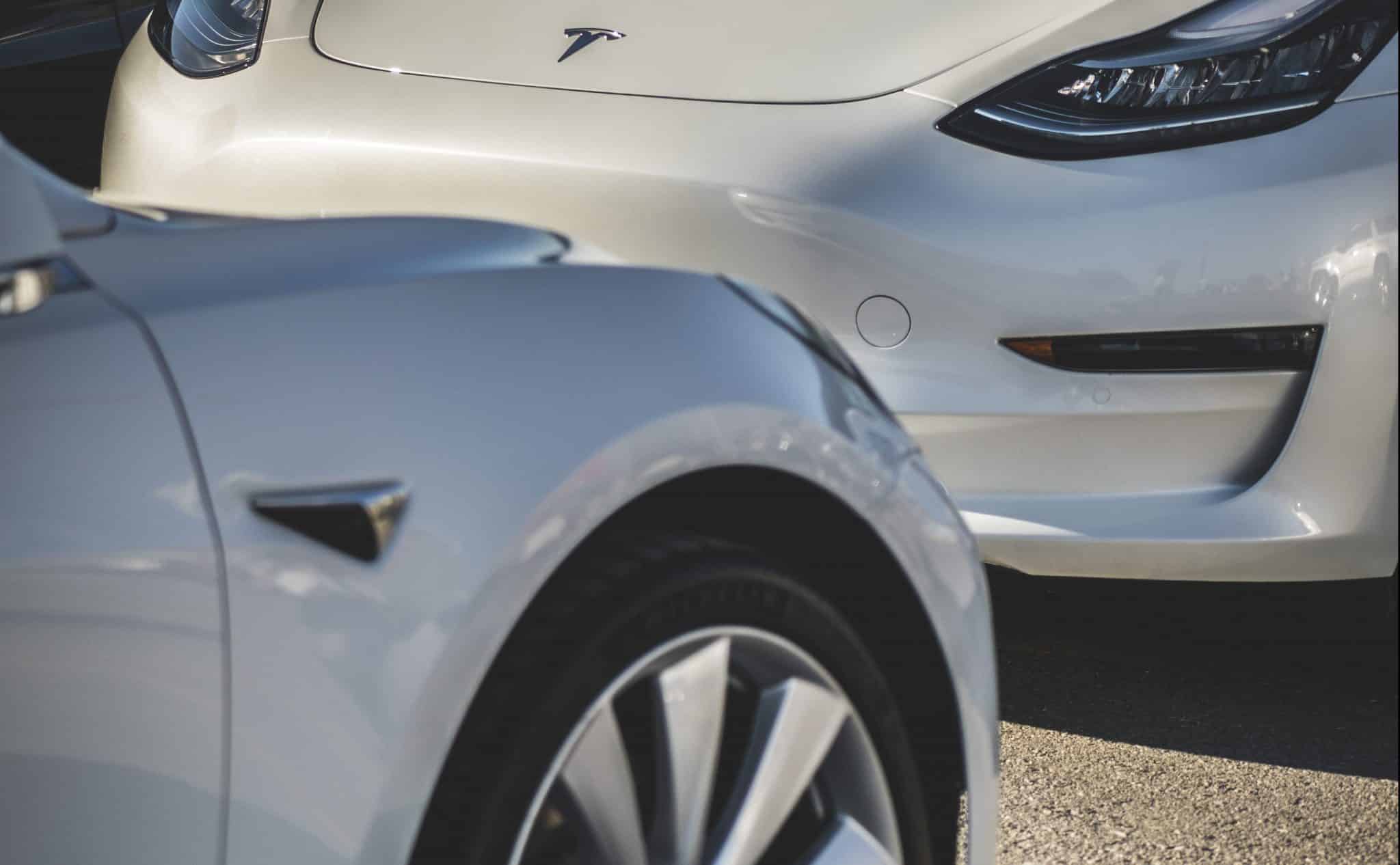 Tesla hacker who offered $1M bribe to Giga Nevada employee pleads ...