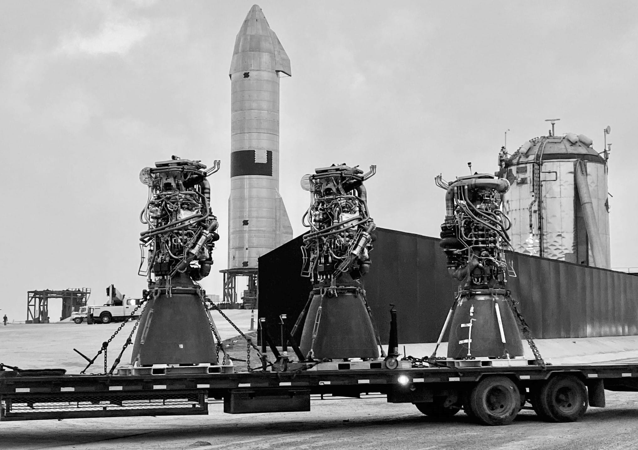 SpaceX Starship outfitted with upgraded Raptor engines for Wed static ...