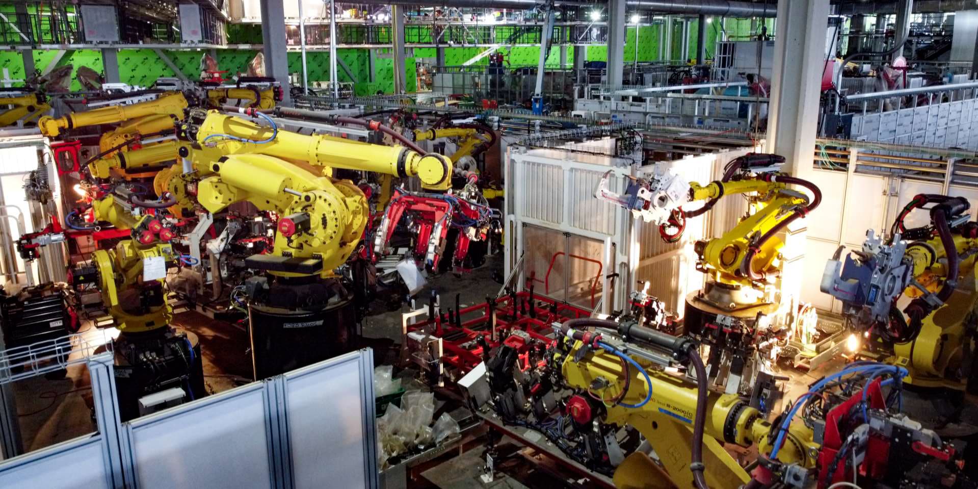 Tesla’s Model Y production robots in Gigafactory Texas are coming alive ...