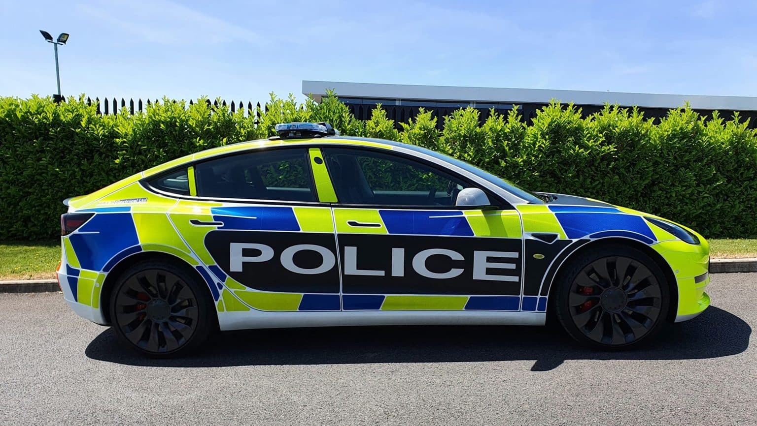 Tesla Adapted Model 3 For UK Emergency Services — Police, Fire ...