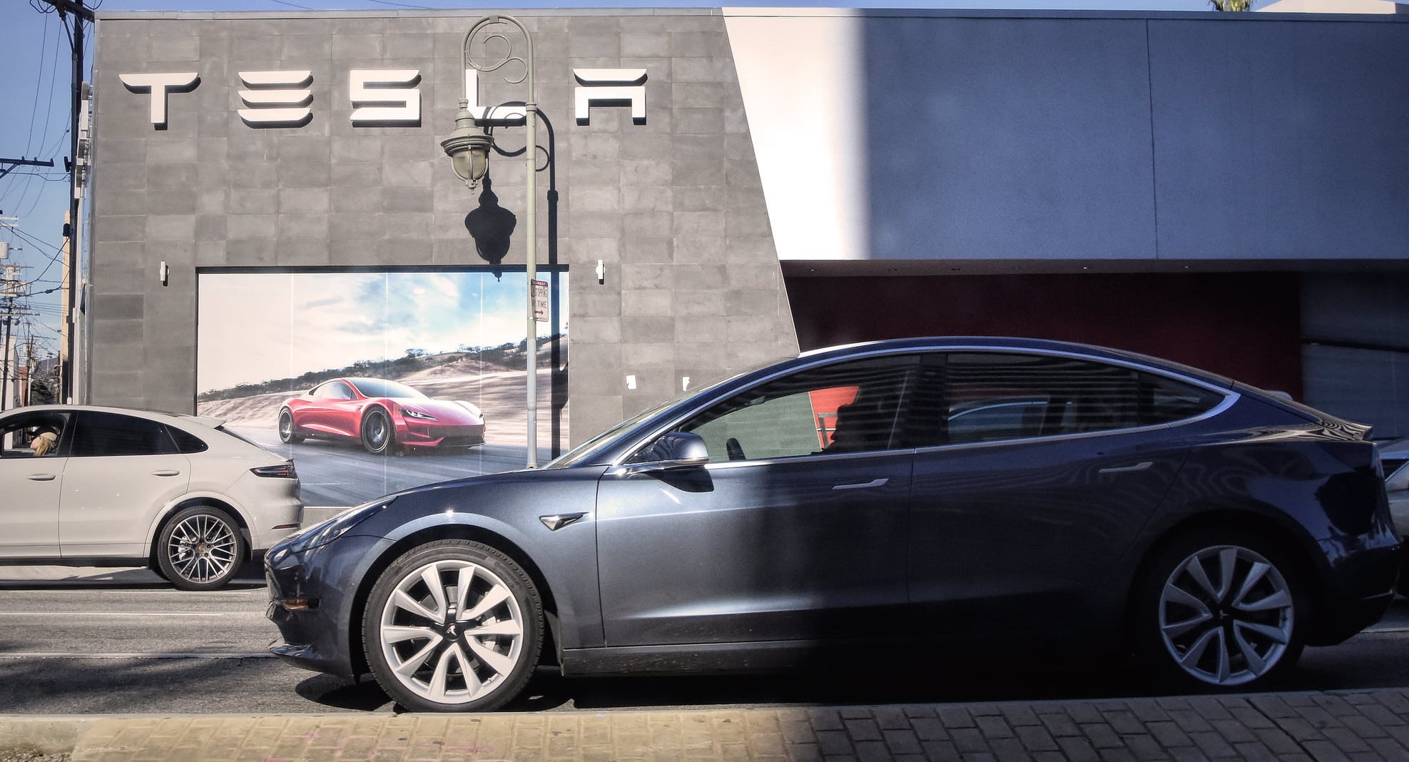Tesla delivers over 201k vehicles in Q2 2021, meets Wall St’s estimates ...