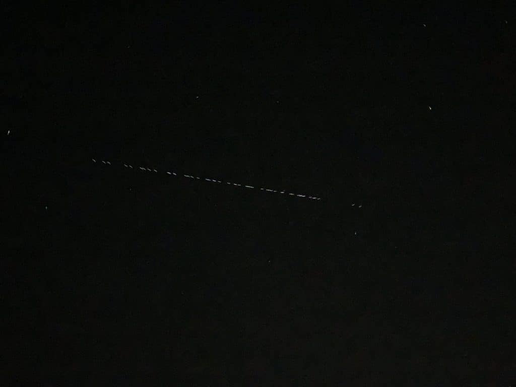 ET-like lights over Louisiana turned out to be Starlink satellites ...