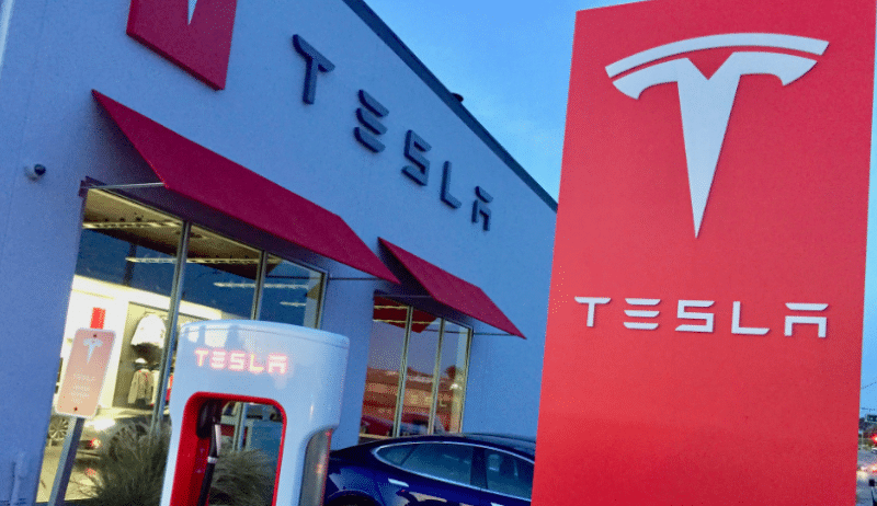 Tesla confirms authorized collision centers in Phoenix service Geico ...