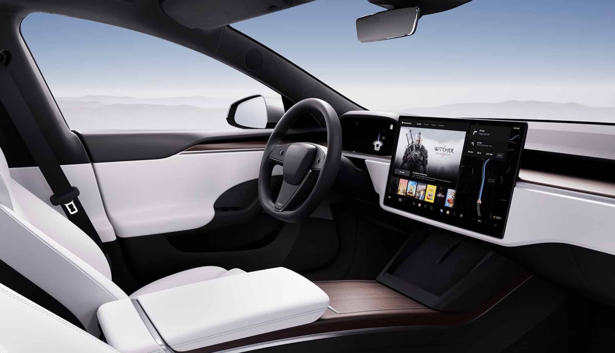 Tesla exec explains Model S and Model X round steering wheel option ...