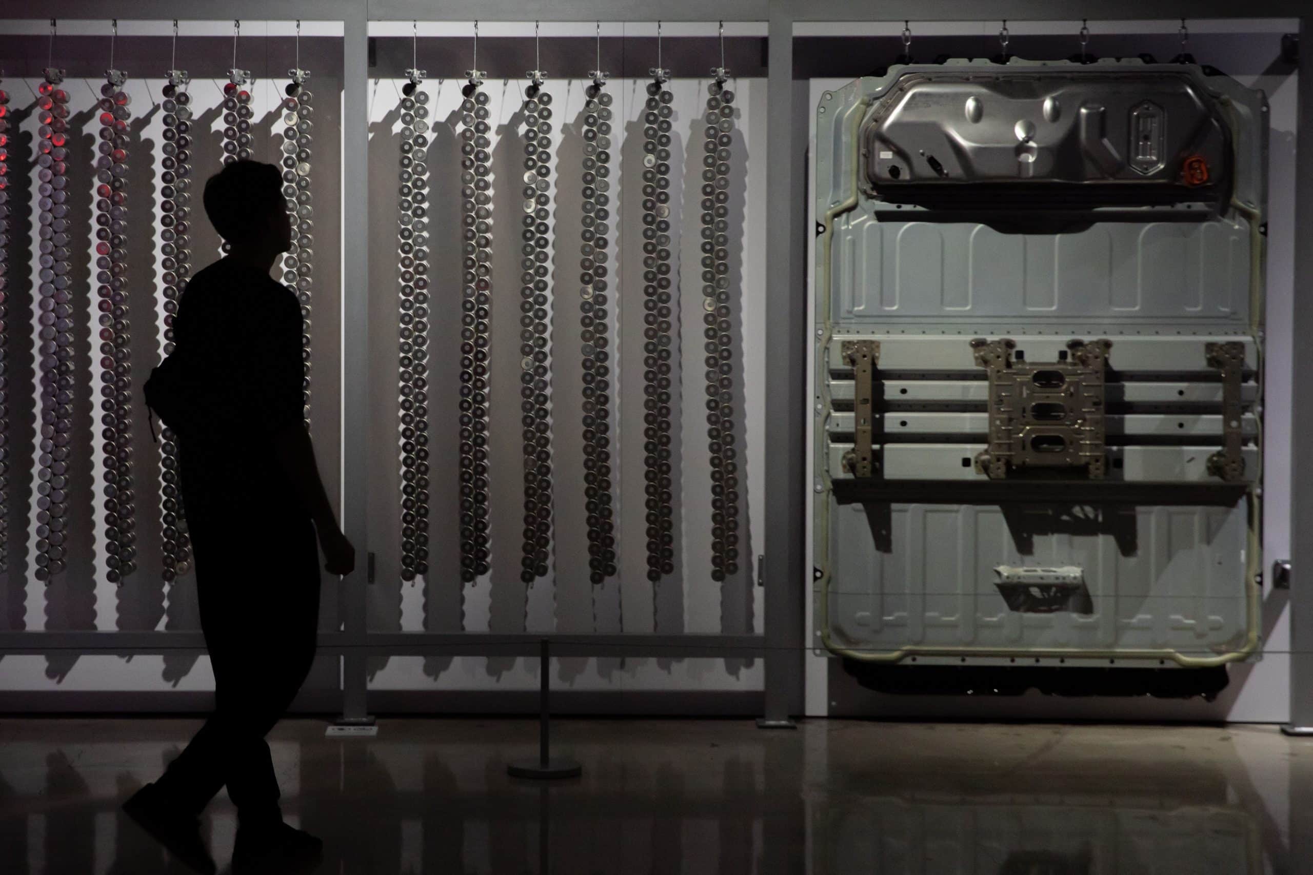 Tesla-funded researchers discover surprising detail about lithium-ion ...