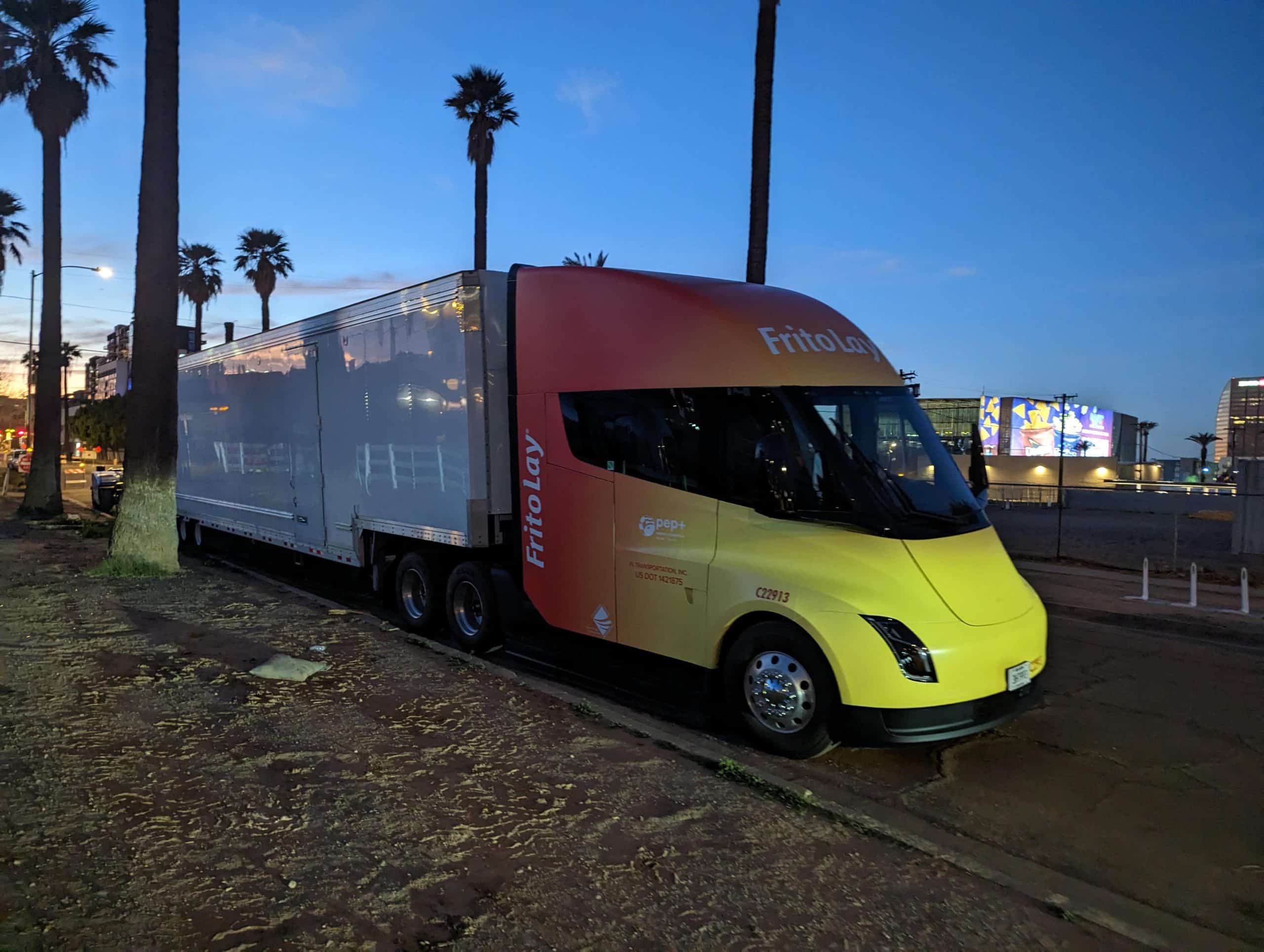 Tesla Semi makes a Super Bowl appearance – ilovetesla.com