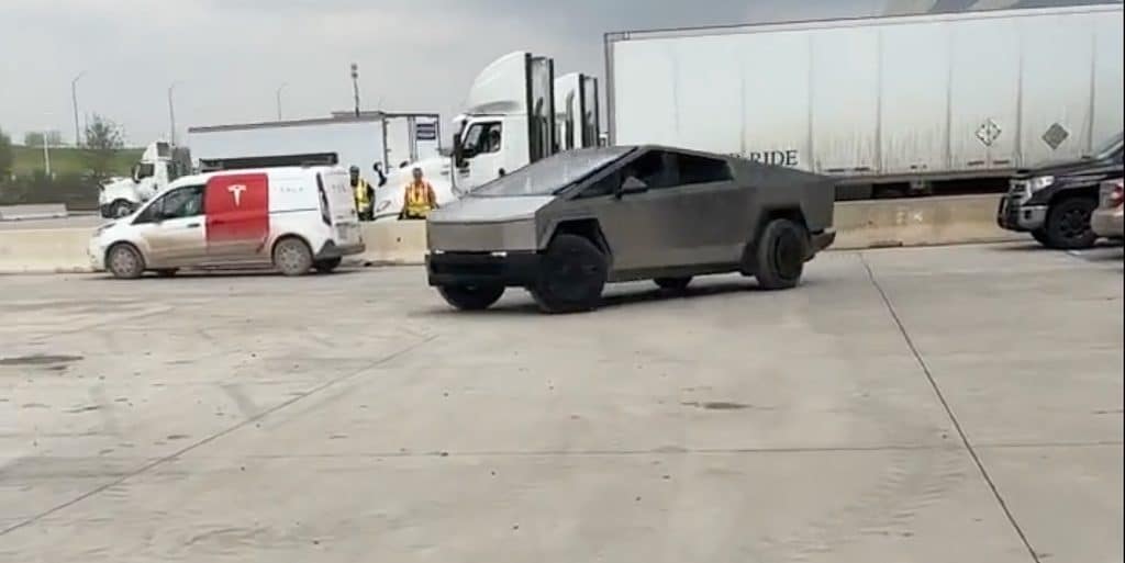 Tesla Cybertruck’s rear-wheel steering seen once again – ilovetesla.com