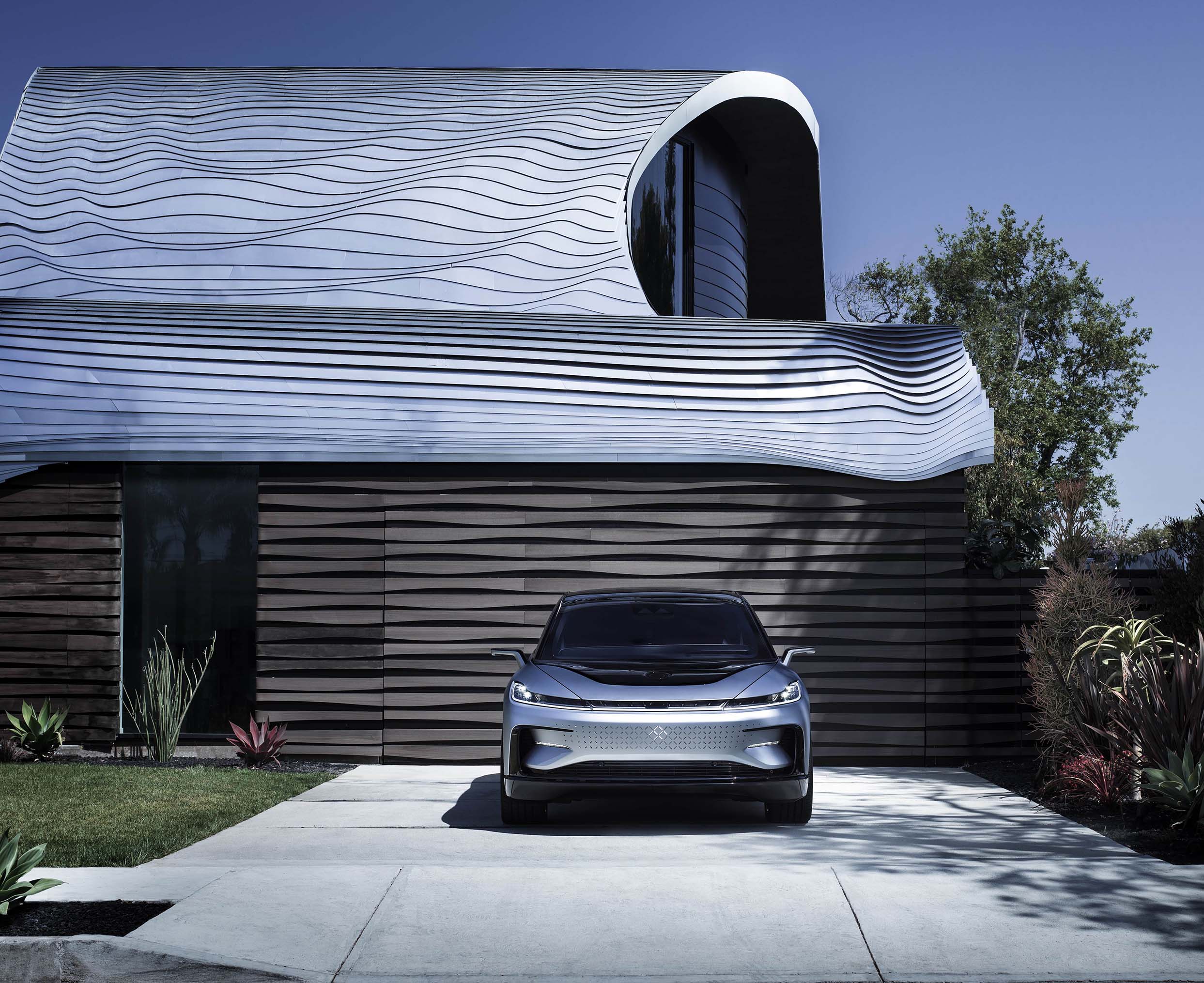 Faraday Future forced to delay deliveries, scrambles for cash ...