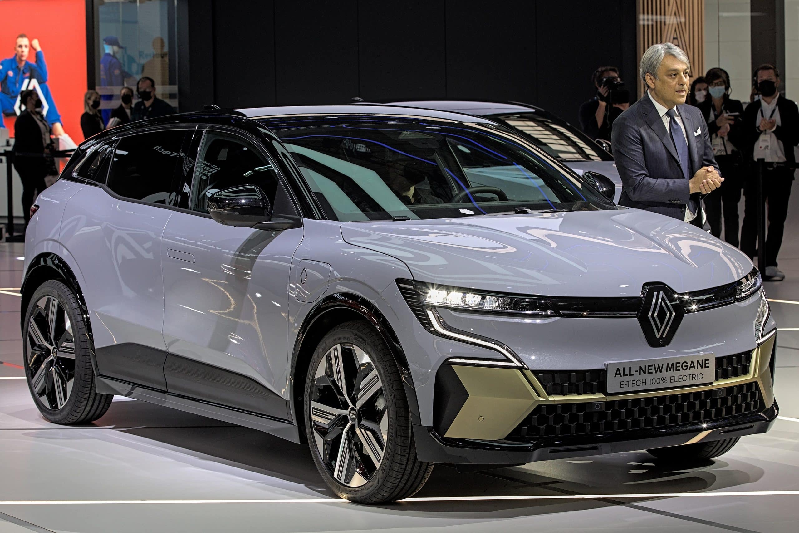 Renault CEO: Tesla price cuts a “warning” to the auto sector ...