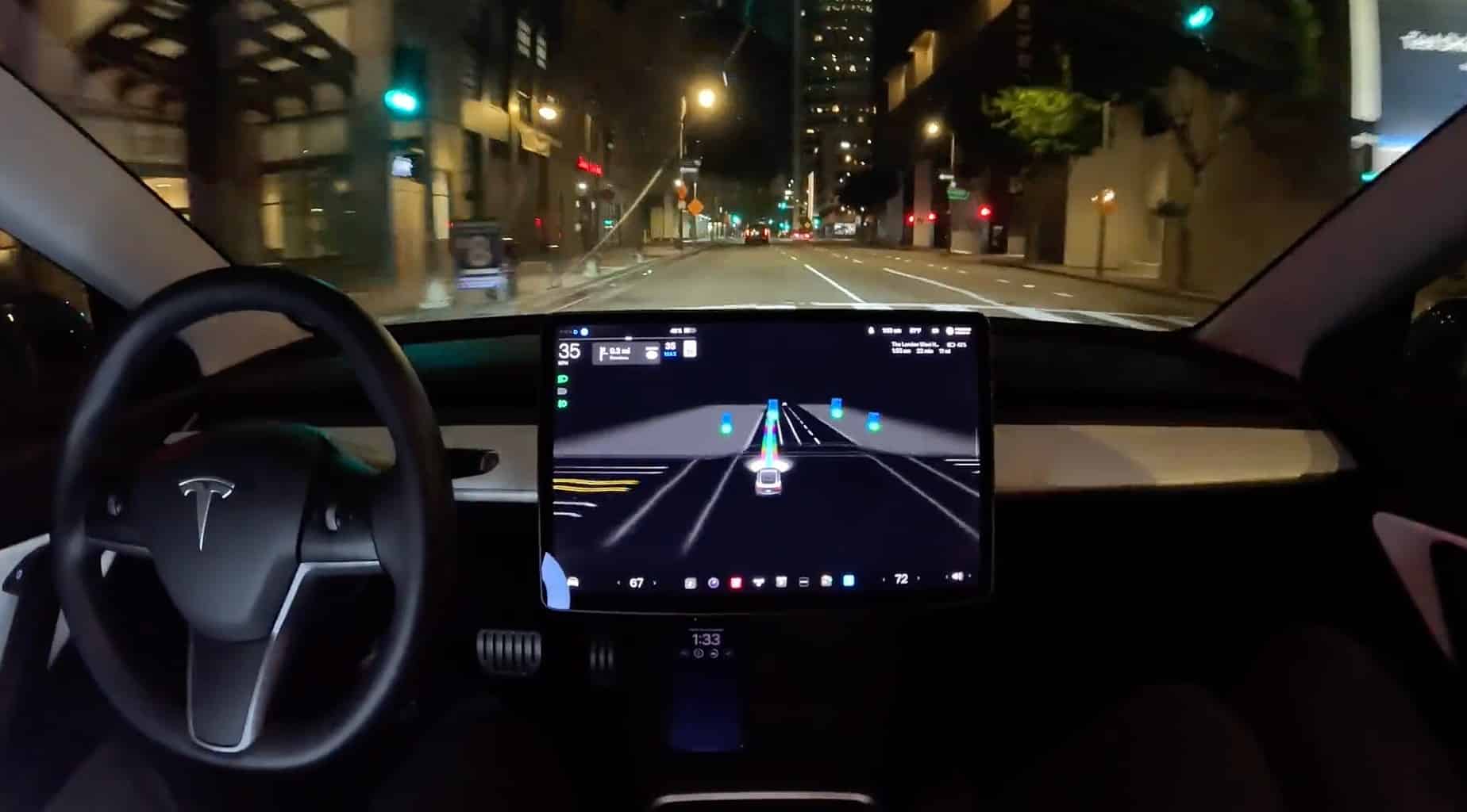 Tesla hit with 40th NHTSA probe into autonomous driving system ...
