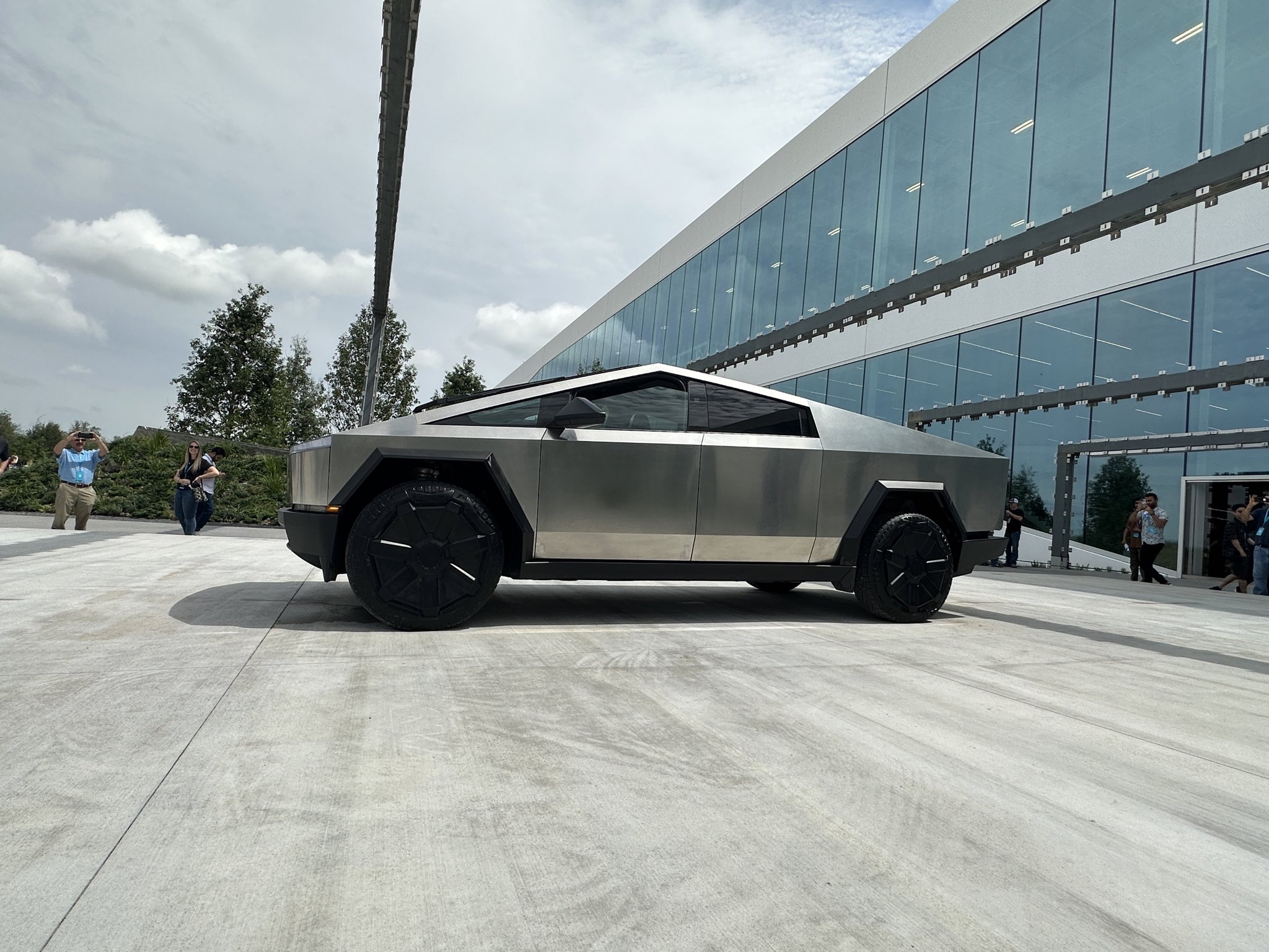 Tesla Cybertruck production estimates revealed by Elon Musk ...