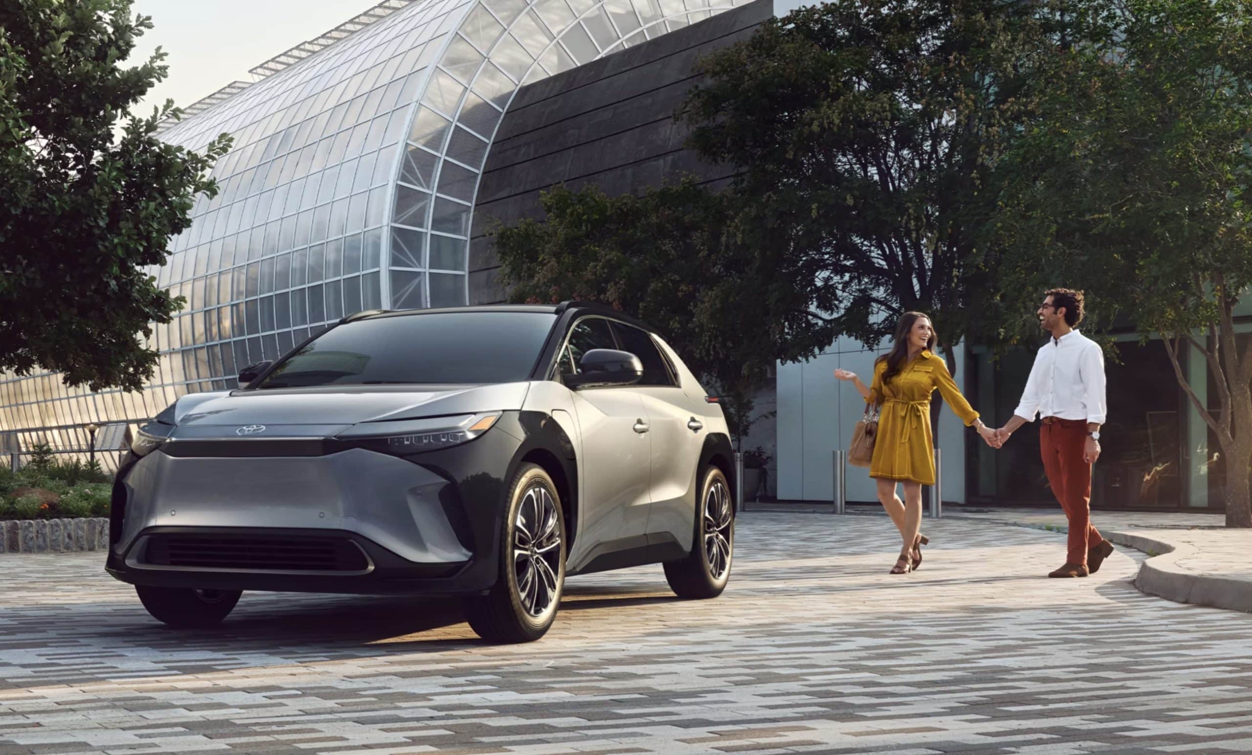 Toyota sets goal to sell 1.5 million BEV units by 2026 – ilovetesla.com