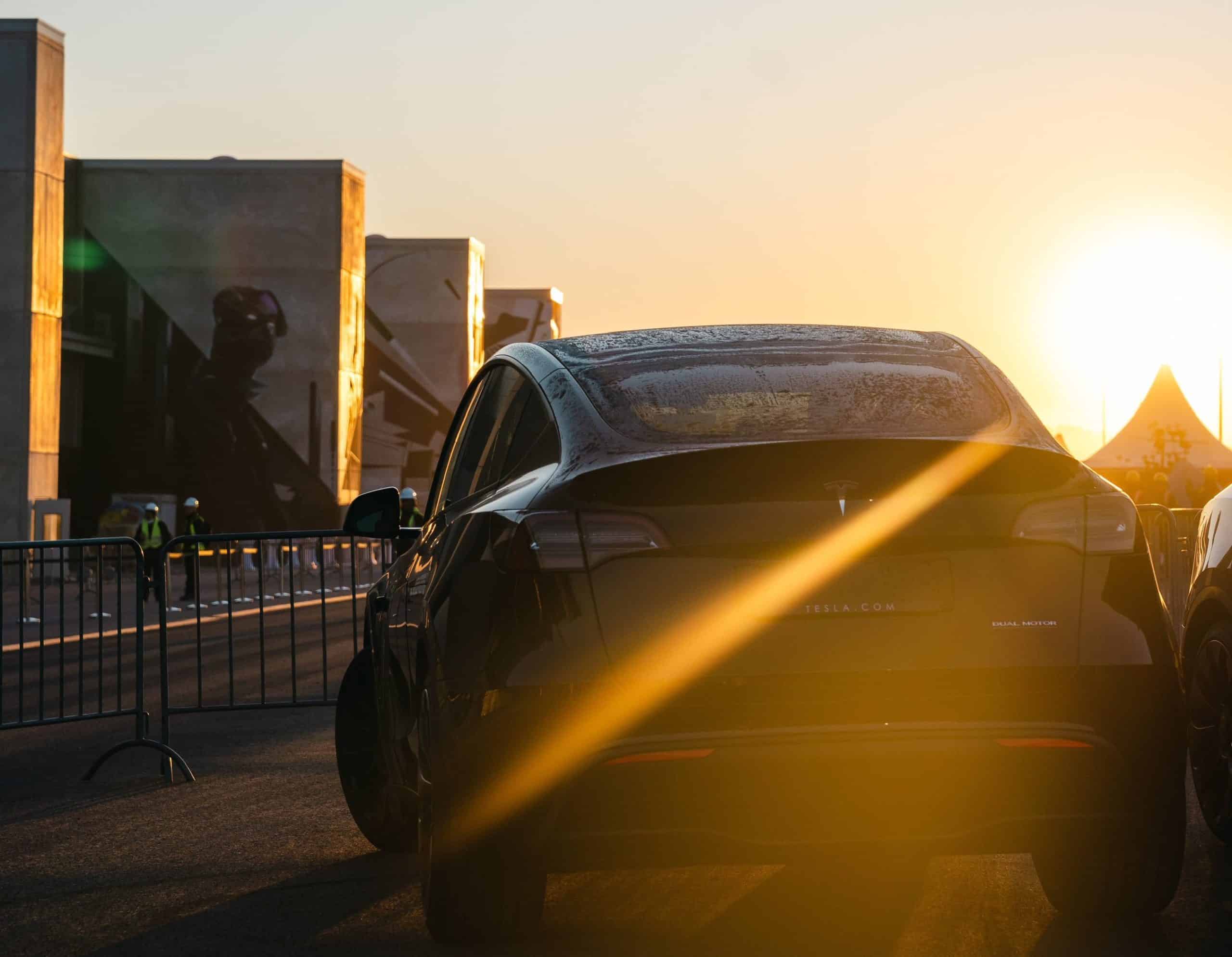 Industry veterans weigh in on Tesla advertising strategies and their ...