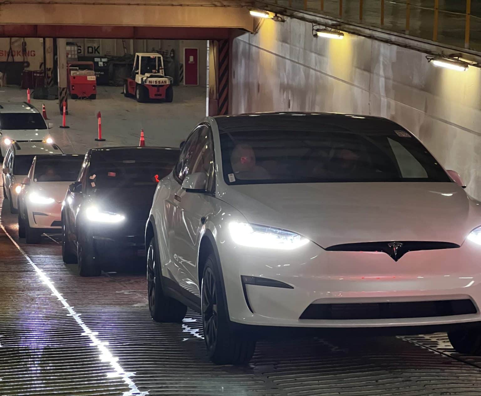 Tesla Cybertruck production leaps ahead, final stamping component ...