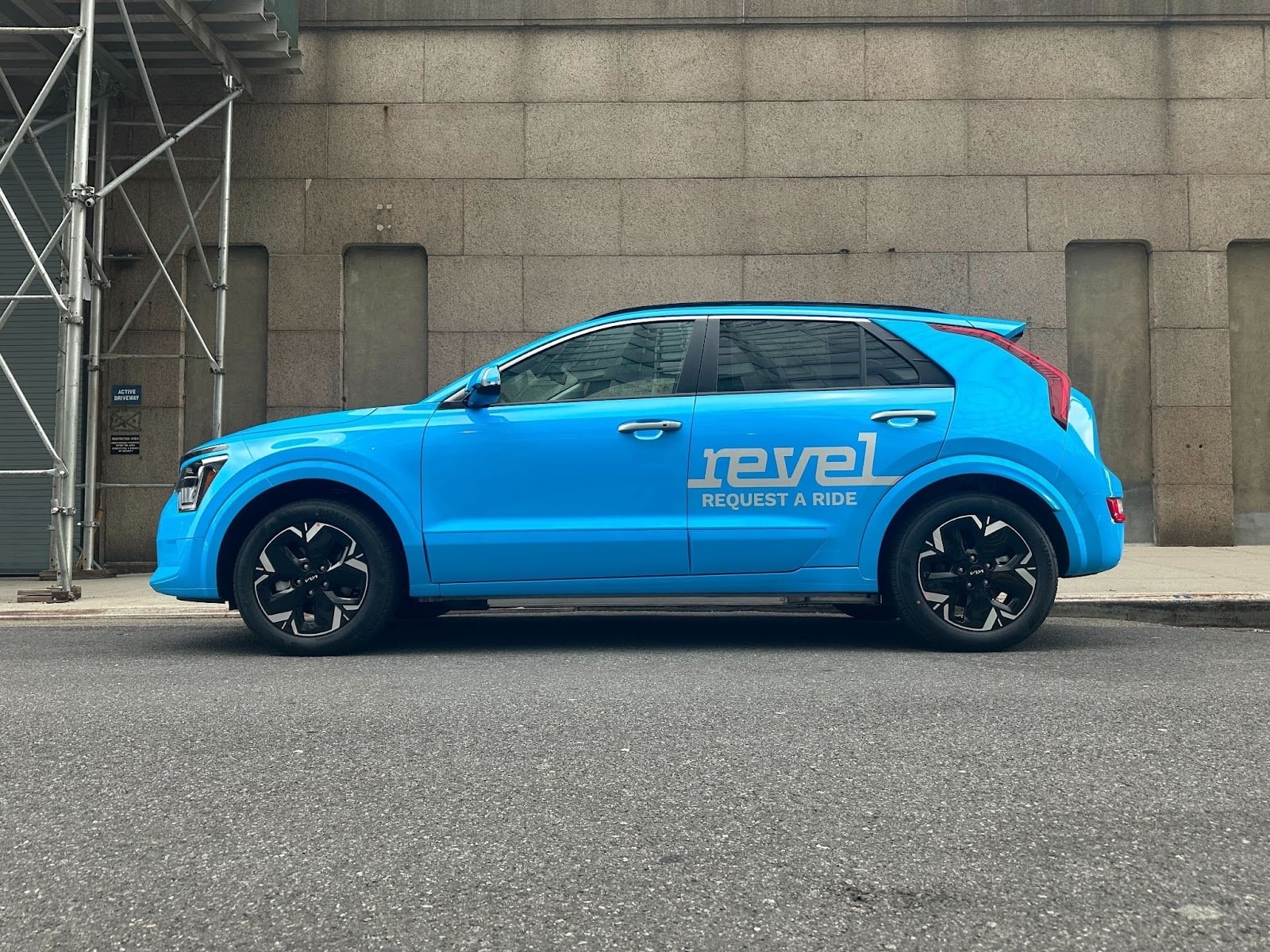 Revel expands NYC rideshare fleet with new EV, joining Tesla Model Y ...