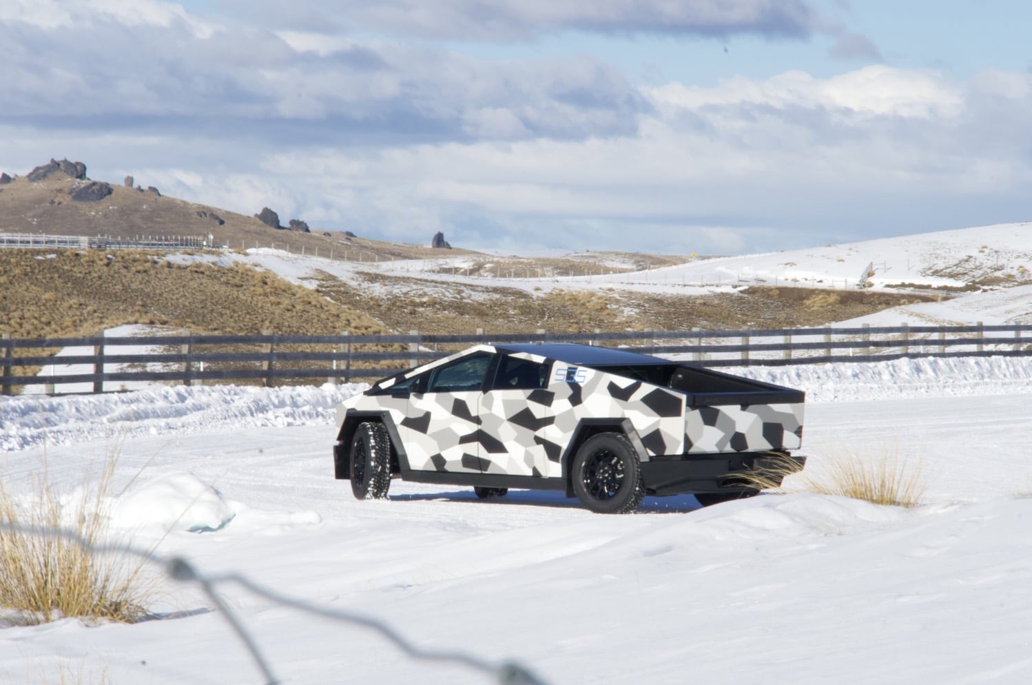 Tesla Cybertruck Successfully Completes Winter Testing in New Zealand ...