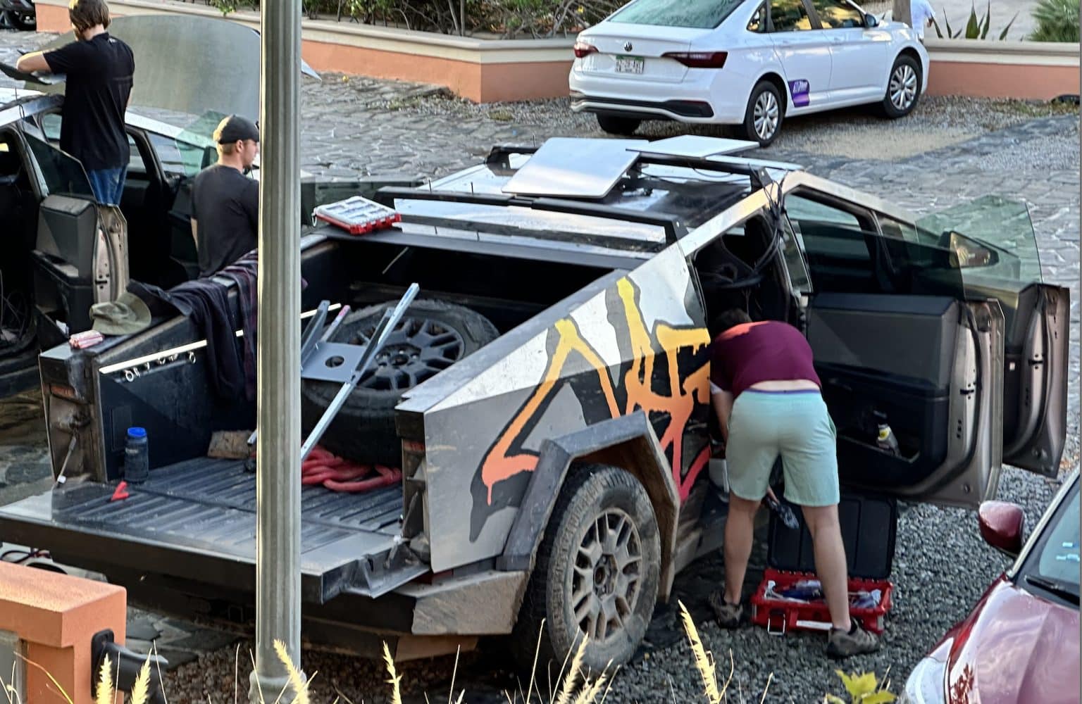 Tesla Cybertruck frunk size hinted in latest sighting – ilovetesla.com