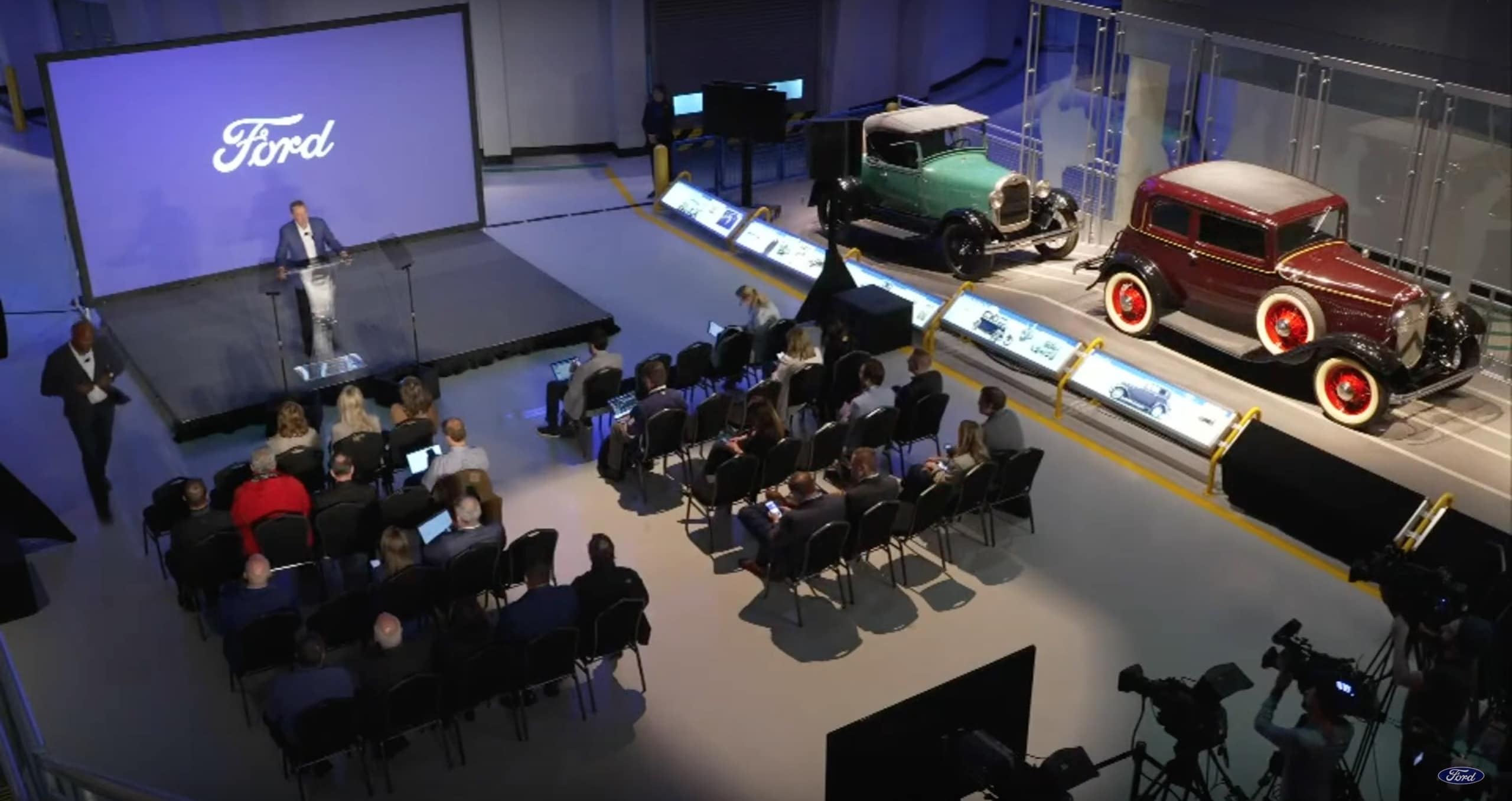 Ford executive calls for end to ‘acrimonious’ UAW contract talks ...