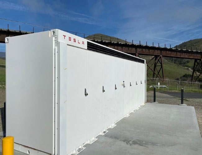 Tesla Megapack installed at California water treatment plant ...