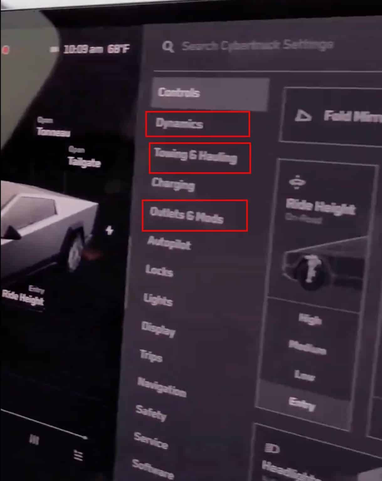On-Screen Displays for Tesla Cybertruck Showcase Dynamics, Towing, and ...