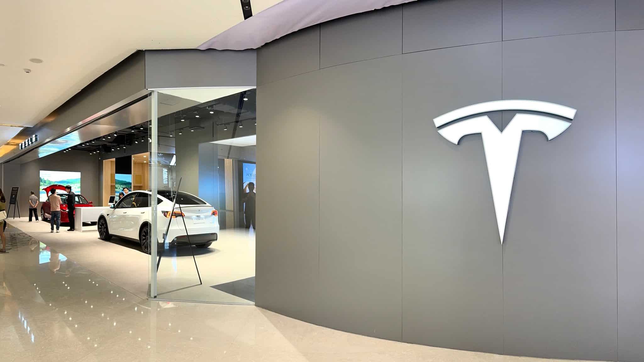 Tesla Expands Its Horizon: Experience Store Unveiled in Thailand ...