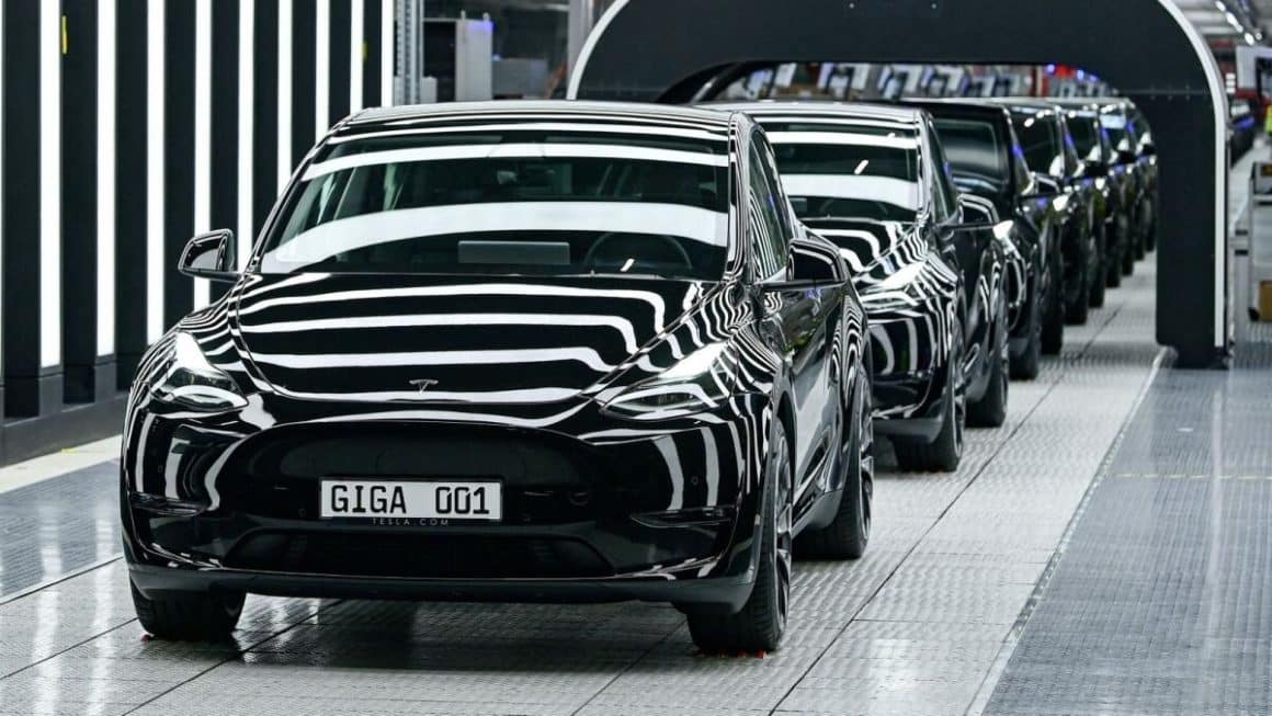 Navigating Tesla's Workforce Dynamics: Insights and Analysis ...