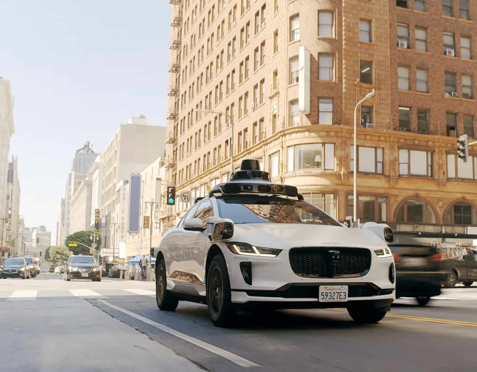 Waymo's Expansion into Driverless Ride-Hailing in Los Angeles ...