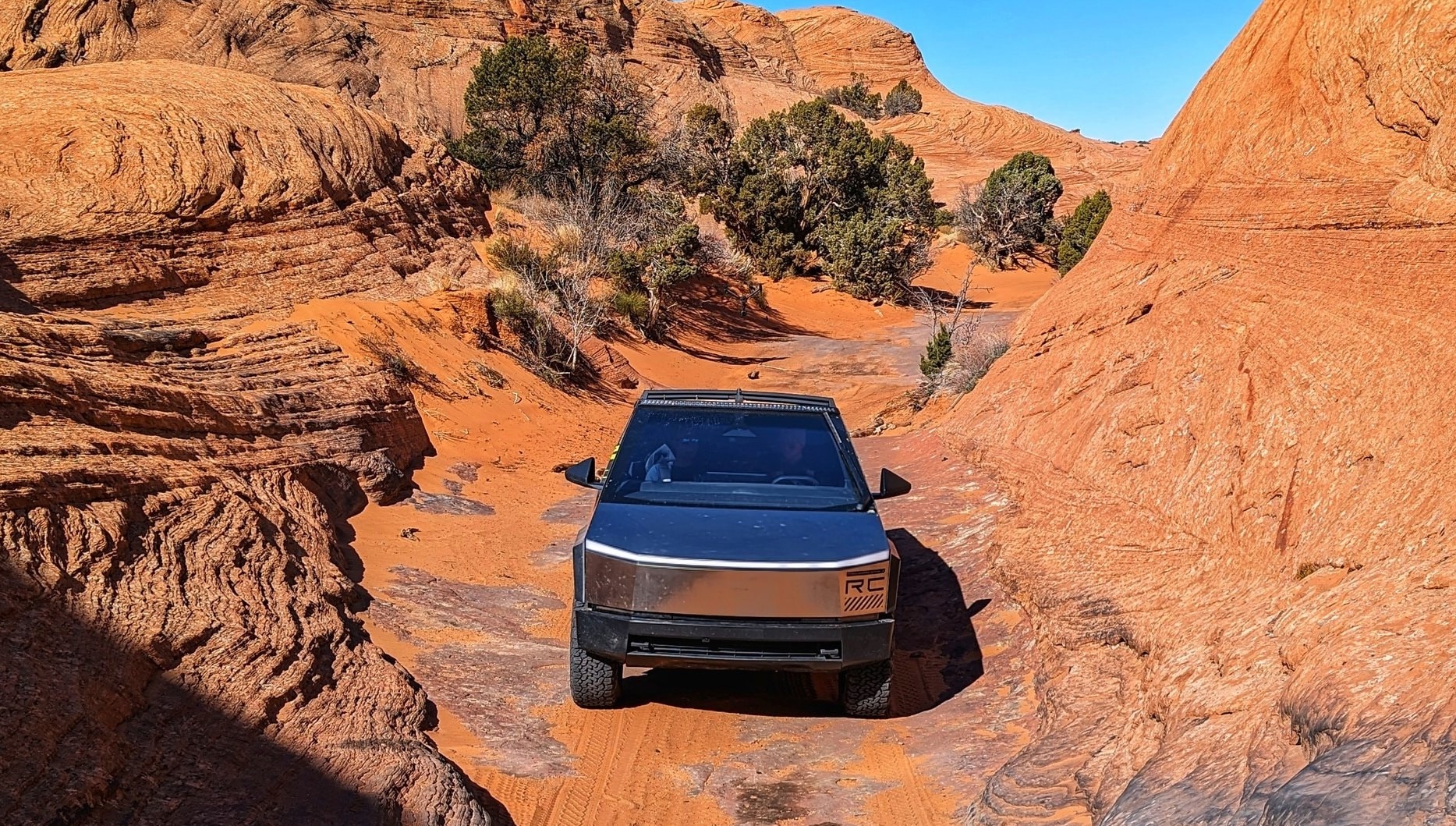 Mastering Off-Road Adventures: Tesla Cybertruck Conquers Hell's Revenge ...