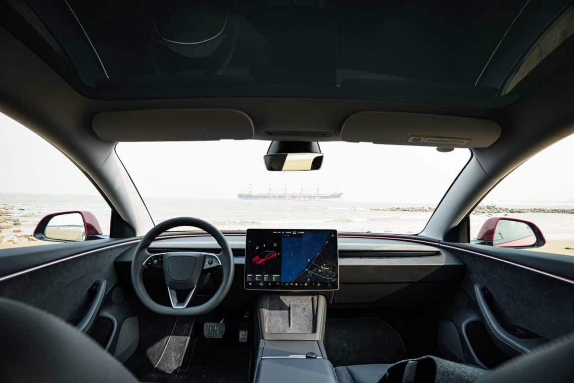 Spring Release Update Rolls Out to Initial Wave of Tesla Cybertrucks ...