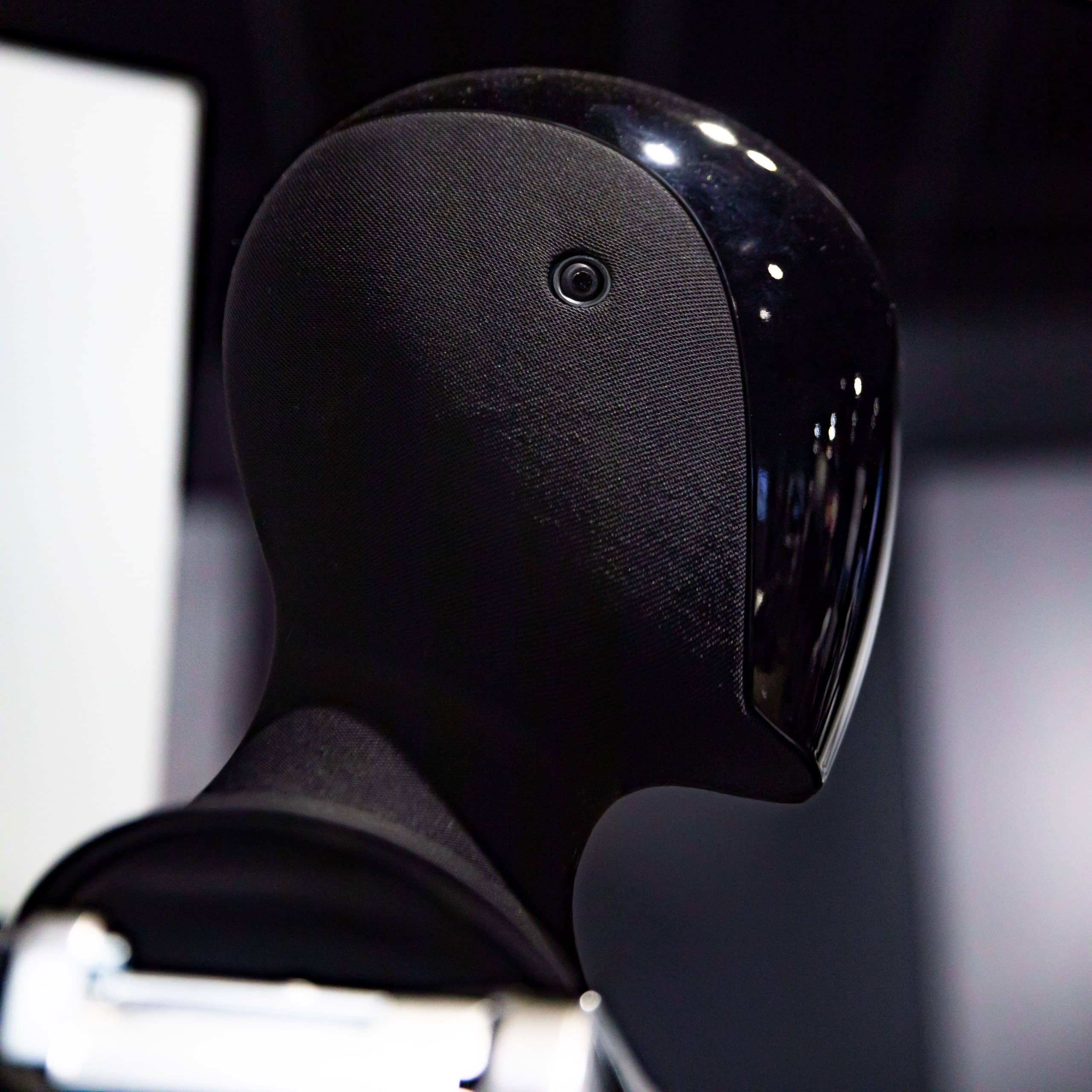 Tesla's Optimus Humanoid Robot: Revolutionizing the Workforce of ...