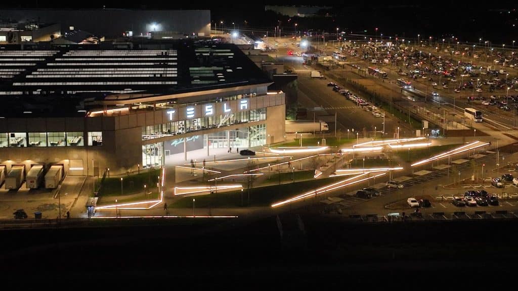 Tesla's Shanghai Megafactory: A Milestone in Global Energy Storage ...