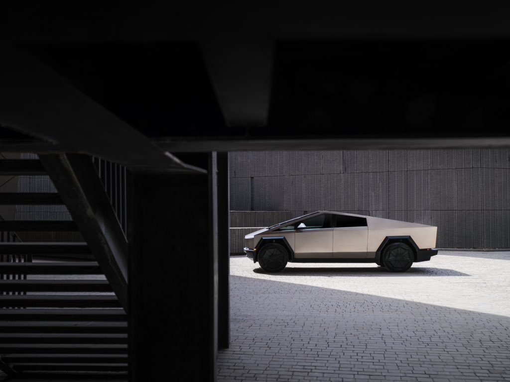 Tesla Cybertruck: A New Era of Innovation and Challenges in Global ...