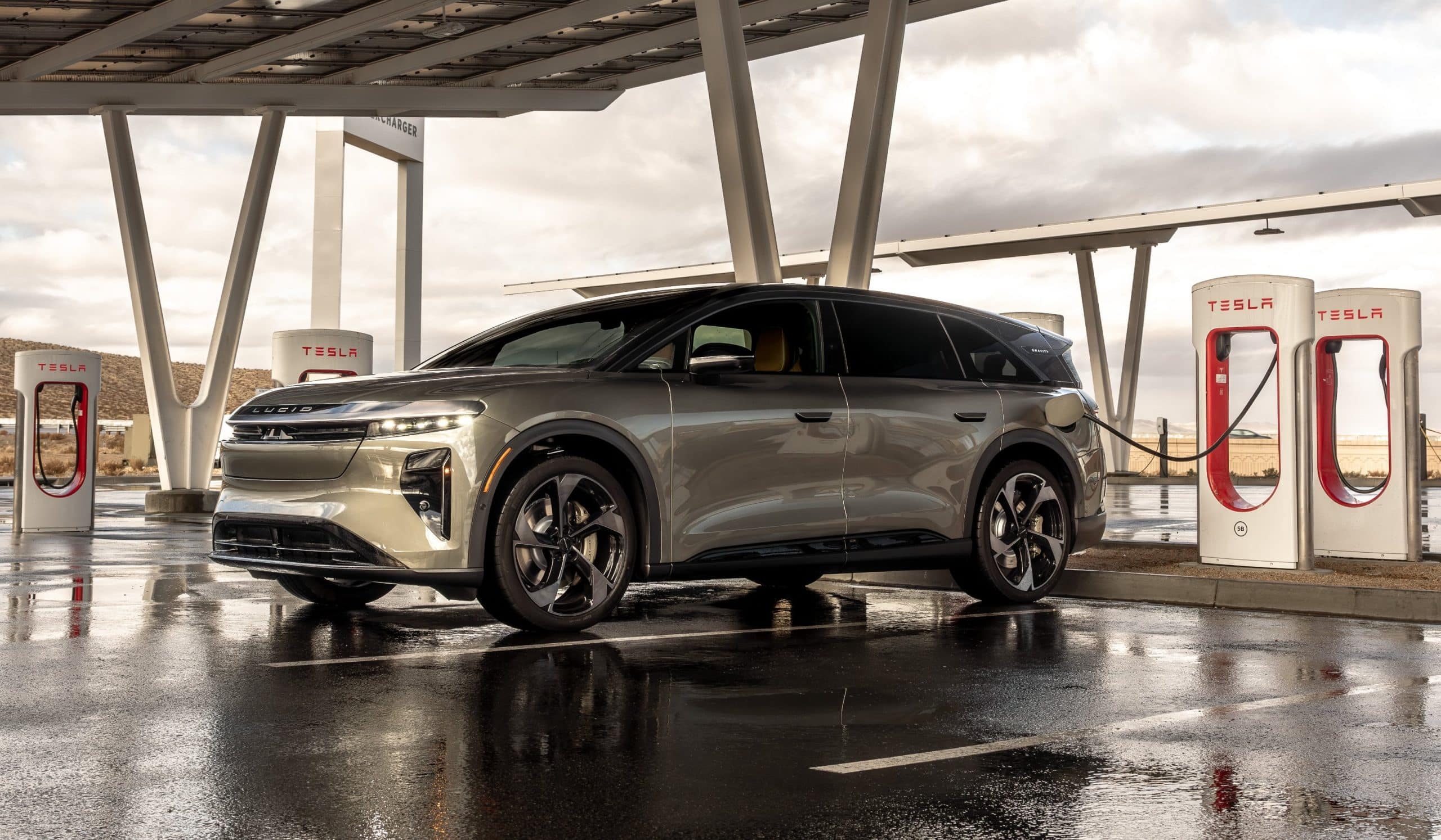 A New Era of Compatibility: Lucid Gravity's Pioneering Access to Tesla ...