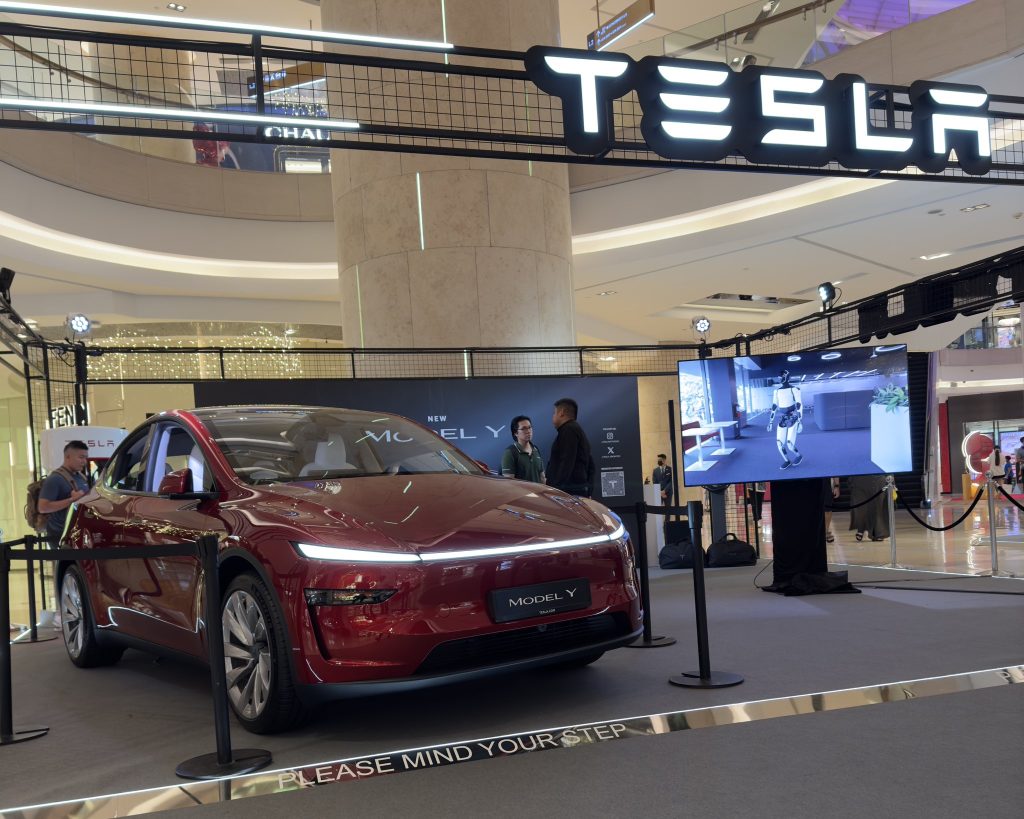 Tesla's Groundbreaking Cost Reduction: Driving EV Efficiency to New ...