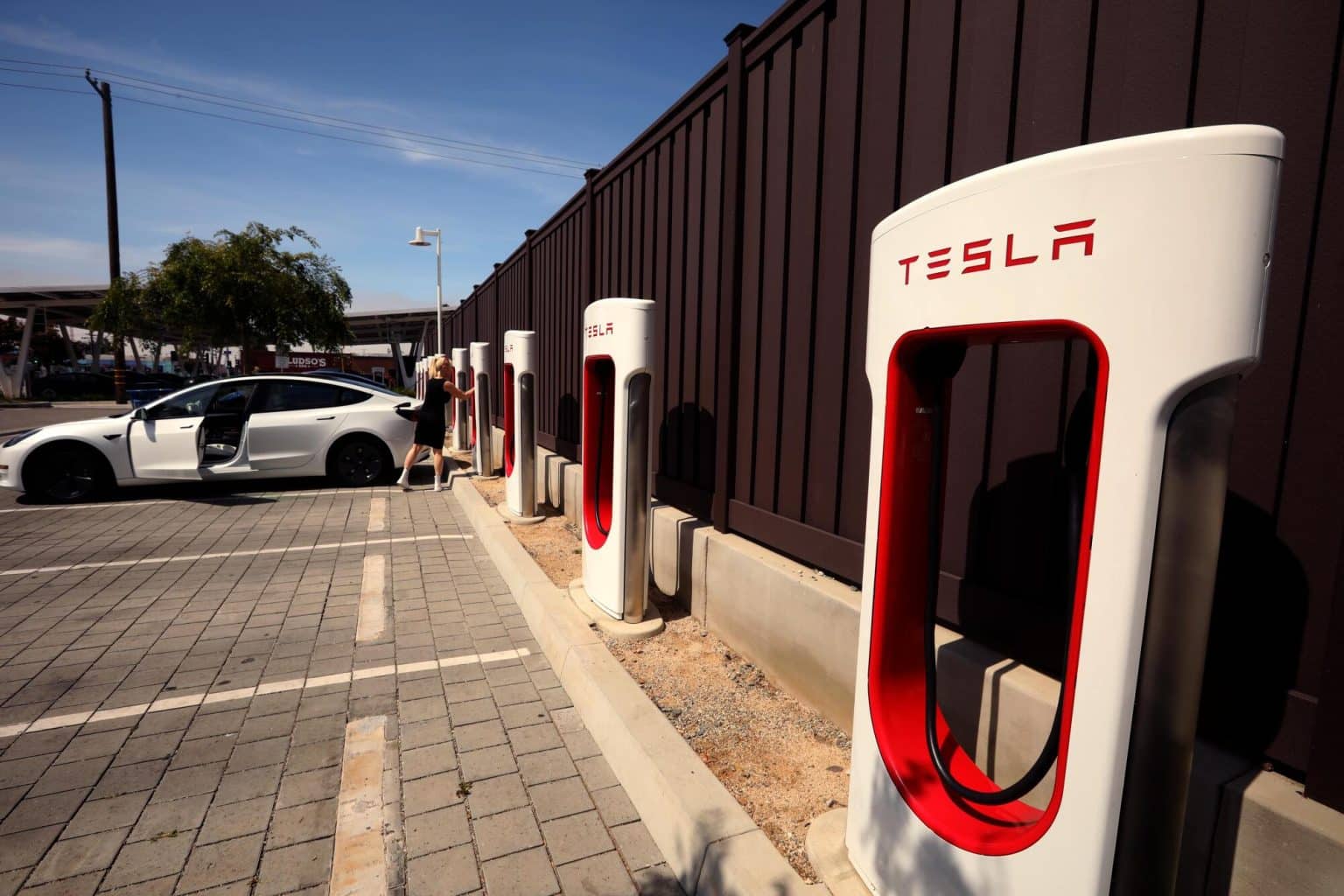 Navigating Tesla's Workforce Dynamics: Insights and Analysis ...