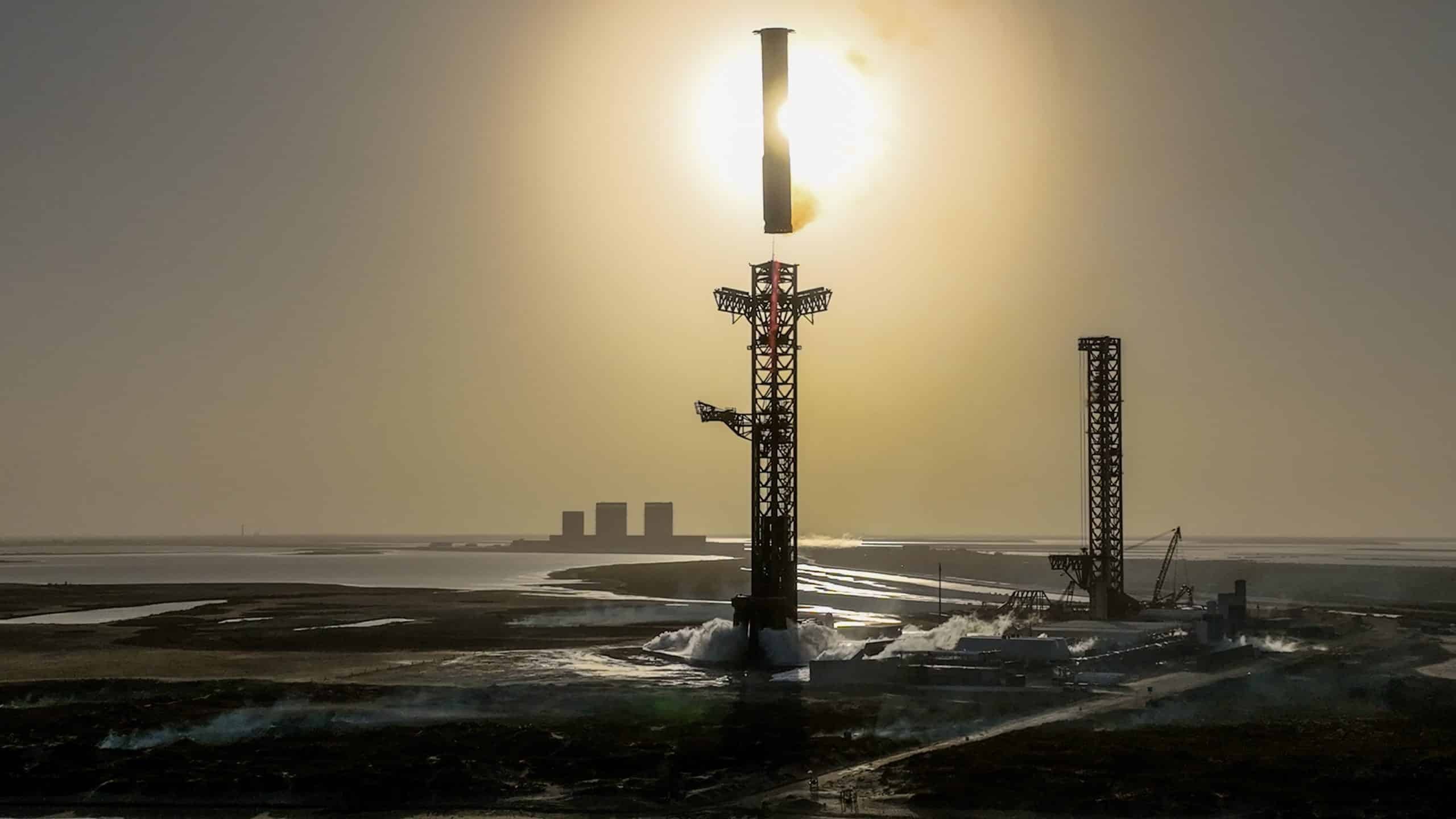 SpaceX Achieves Another Super Heavy Catch, But Starship Upper Stage ...