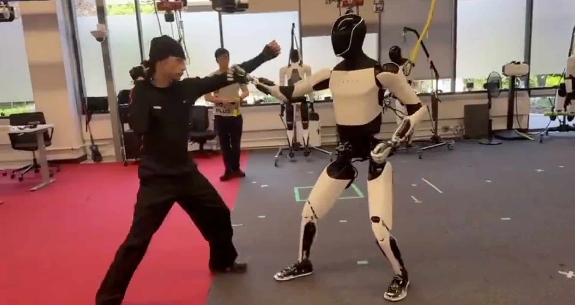 Tesla Showcases Optimus Robot Practicing Martial Arts in Latest Demo ...