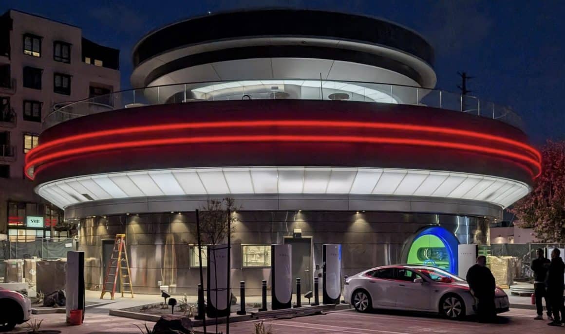 Tesla Diner's Evolution: A Shift Towards Full-Service Dining ...